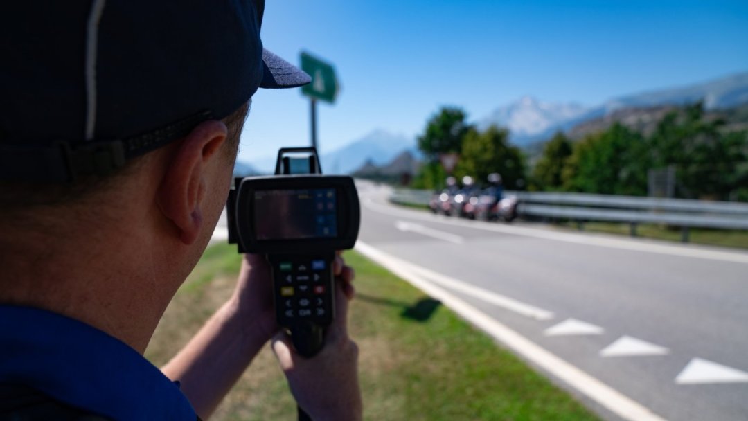 Valais: un chauffard flashé à 149 km/h à Bovernier au lieu de 80 km/h Valais: un chauffard flashé à 149 km/h à Bovernier au lieu de 80 km/h